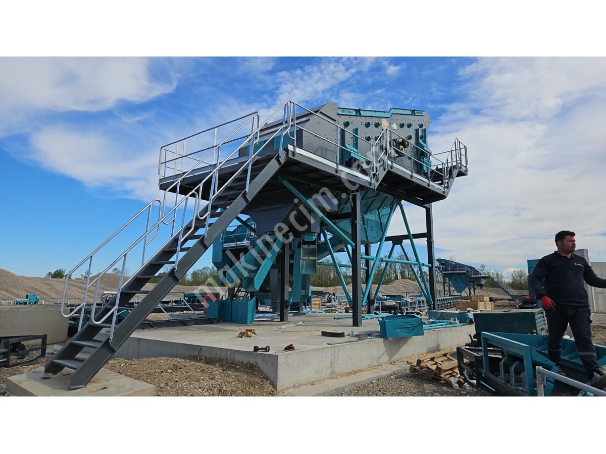 Titreşimli Elek 1200X4000 Mm 70-90 T/S Kapasiteli 2-3-4 Katlı Elek ...