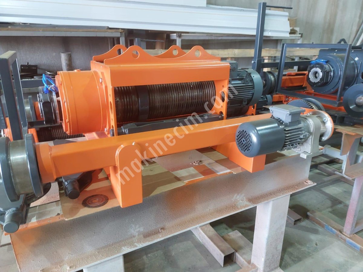 Cat Crane, 5 Ton Lifting Capacity, 6 Meter Machine - For Sale - Used